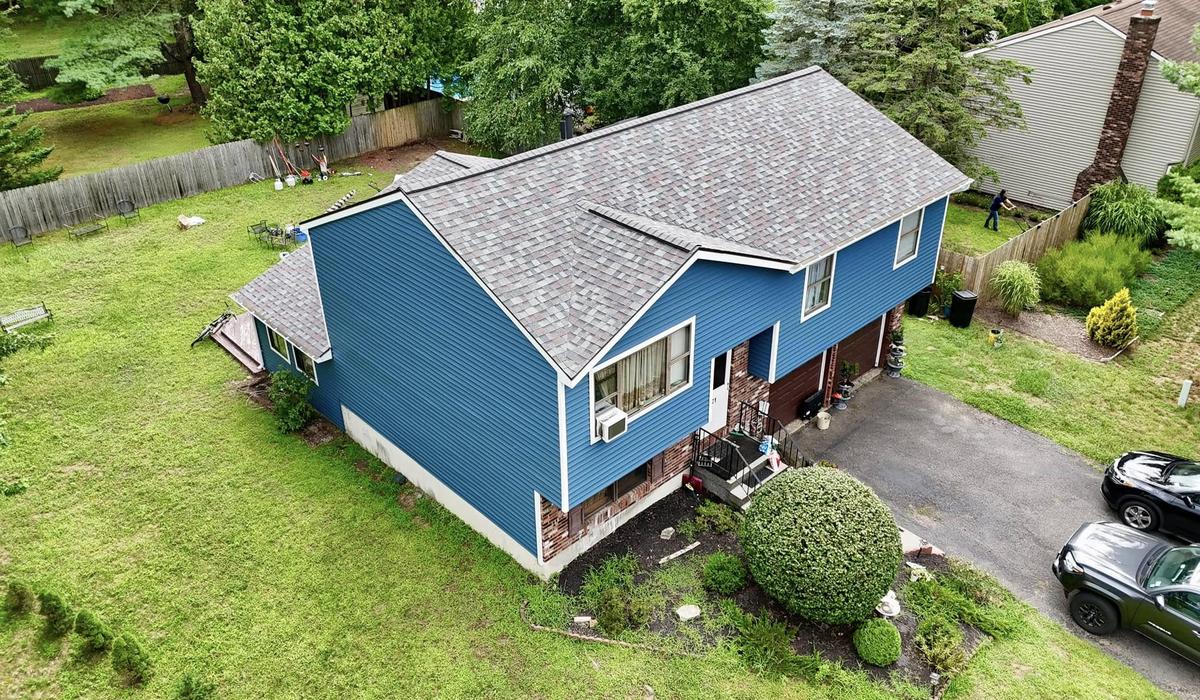 Top Roofing Materials Compared: Asphalt Shingles vs Metal vs Tile ...